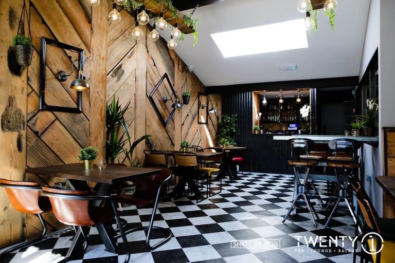 Twenty1 Torquay | Bar - Lounge - Eatery