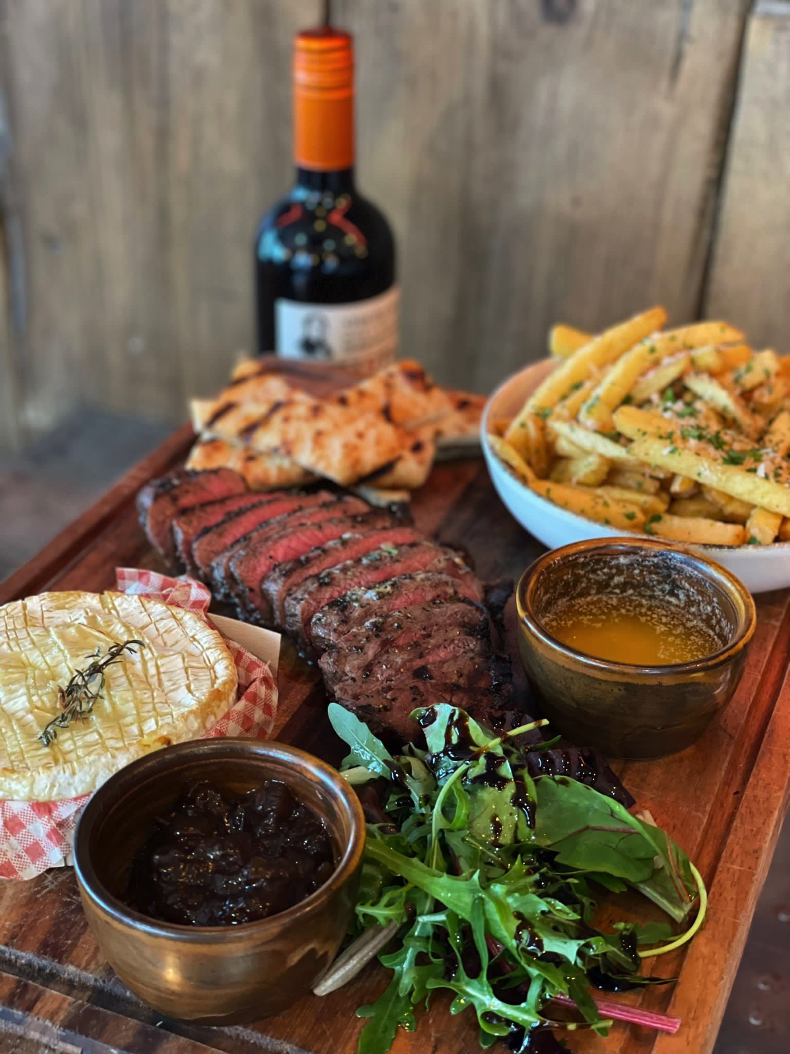Twenty1 Torquay | Bar - Lounge - Eatery
